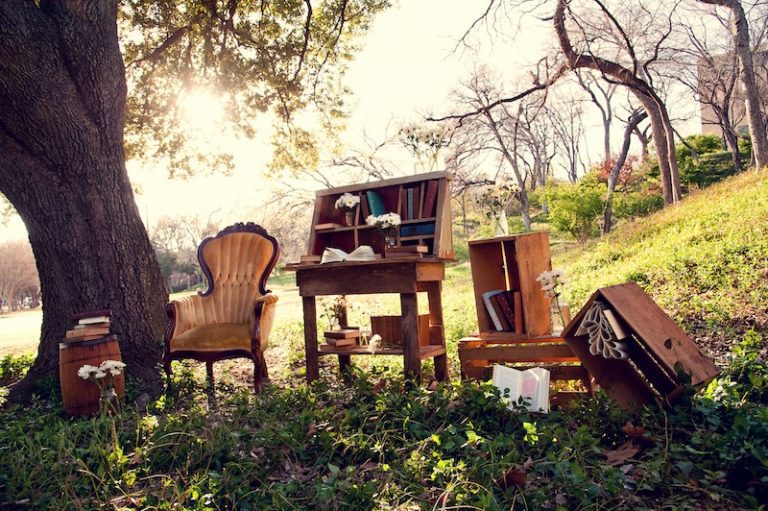 Engagement 101 Mag: Outdoor Library Proposal Inspiration - The Yes Girls