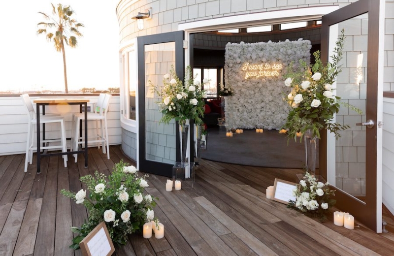Proposal Venue: Lido House Newport Beach - The Yes Girls
